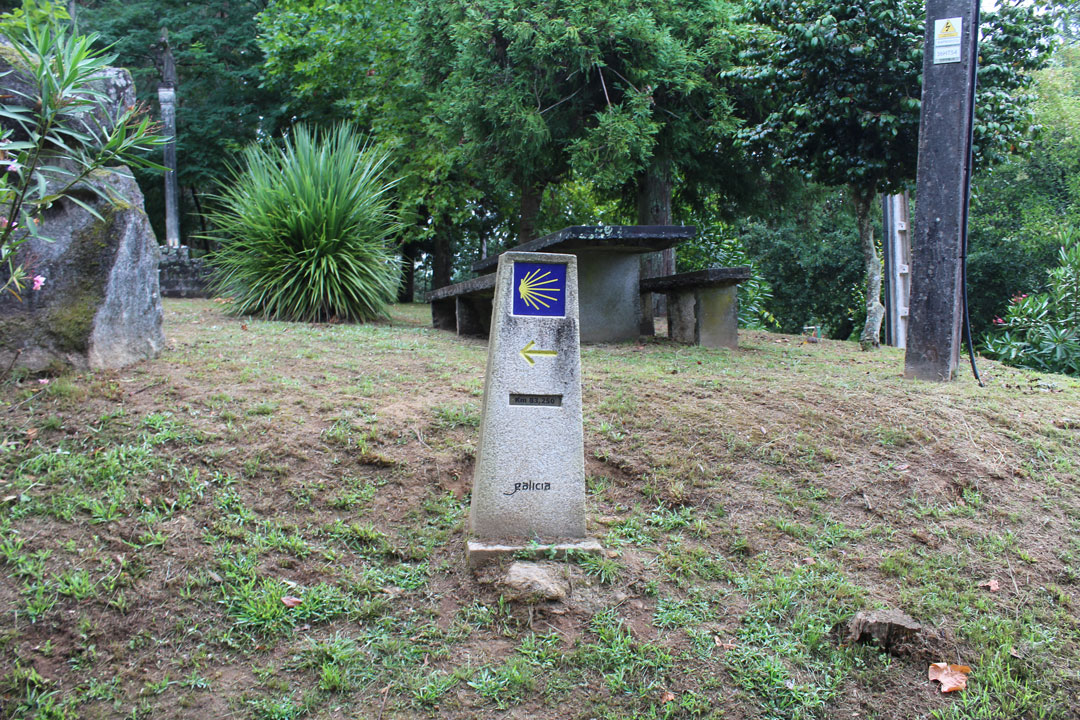 ¿Qué son los mojones o hitos del Camino? - BanPe - Banco Peregrino ...